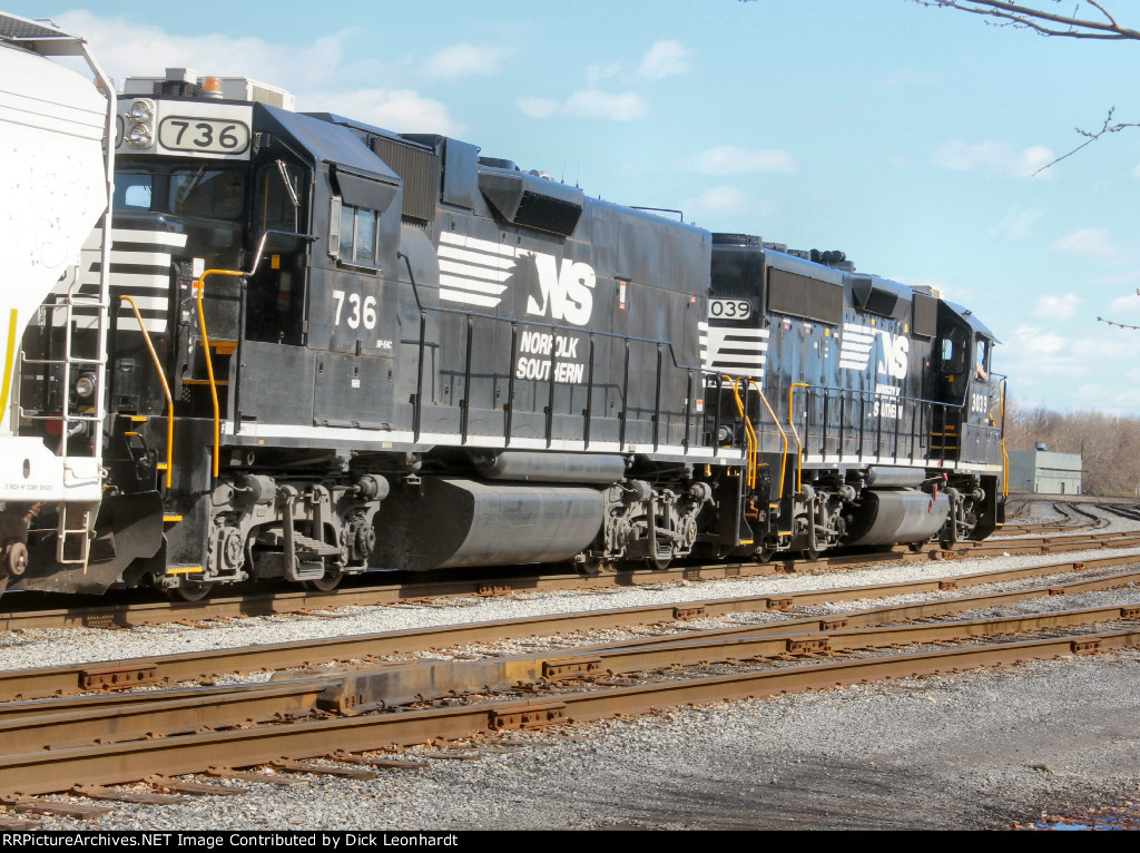 NS 736